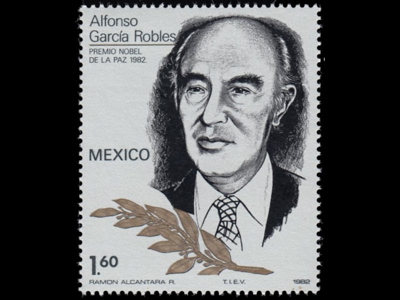 Alfonso García Robles | Portal do Filatelista Temático